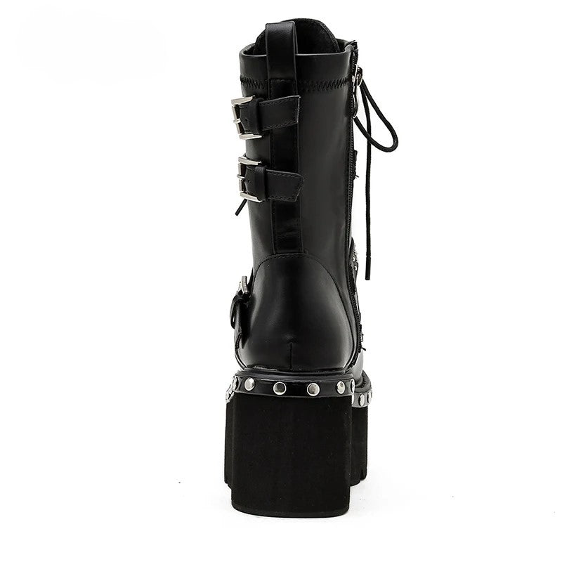 Botines de plataforma góticos negros con tachuelas y rayas – Castle ...